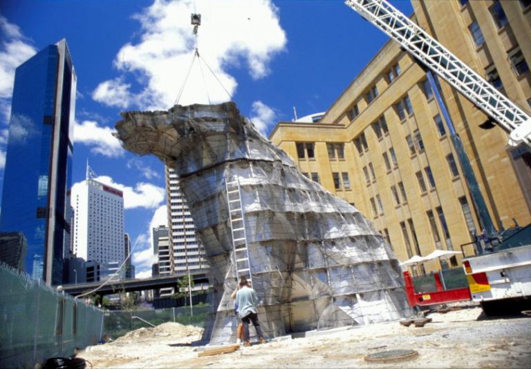 PROJECT 10: JEFF KOONS – Kaldor Public Art Projects